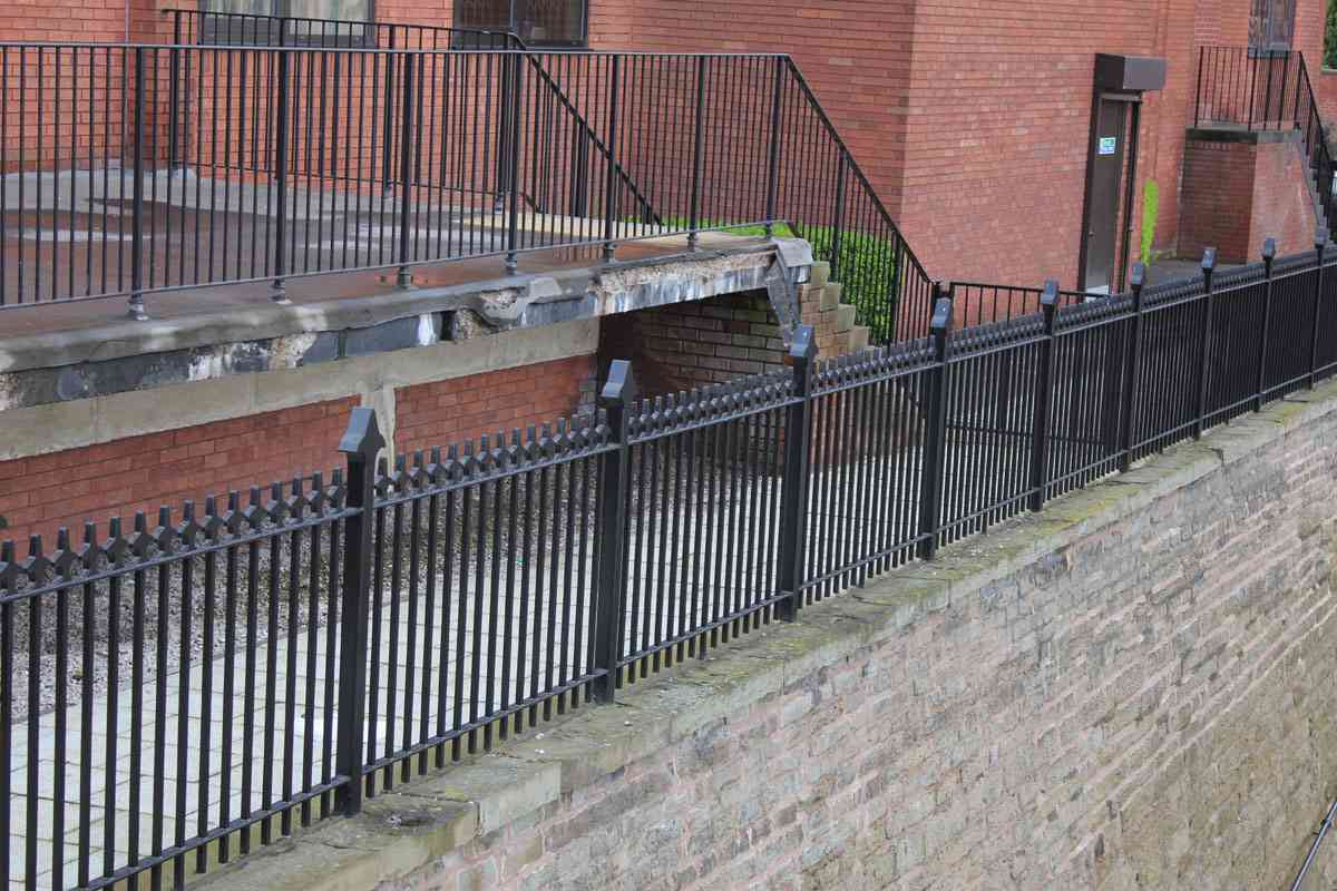 Railing / Fencing - Structural Steel and Metal Fabrication